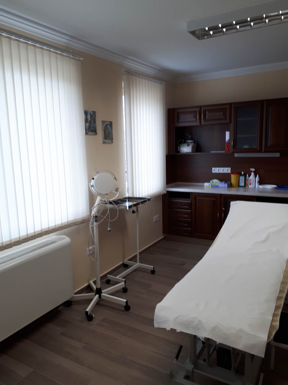 Rendelő - Dr. Ph.D. Csete Béla